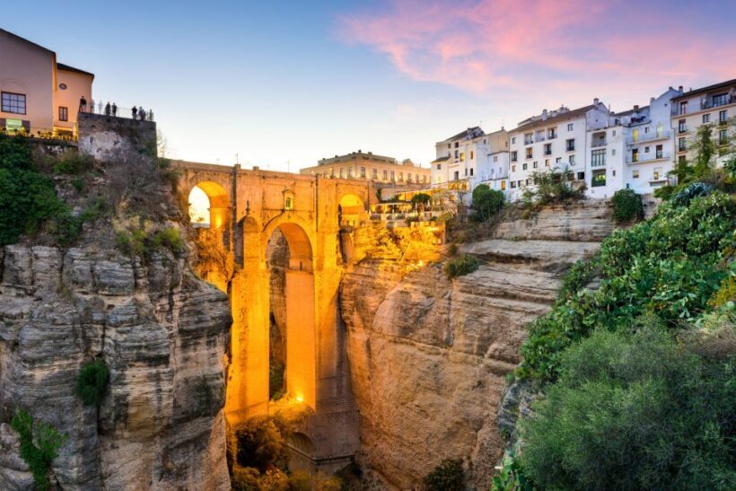 From Costa del Sol: Ronda Village Tour w/ Maestranza Ticket - The Return: Long Days and Group Dynamics