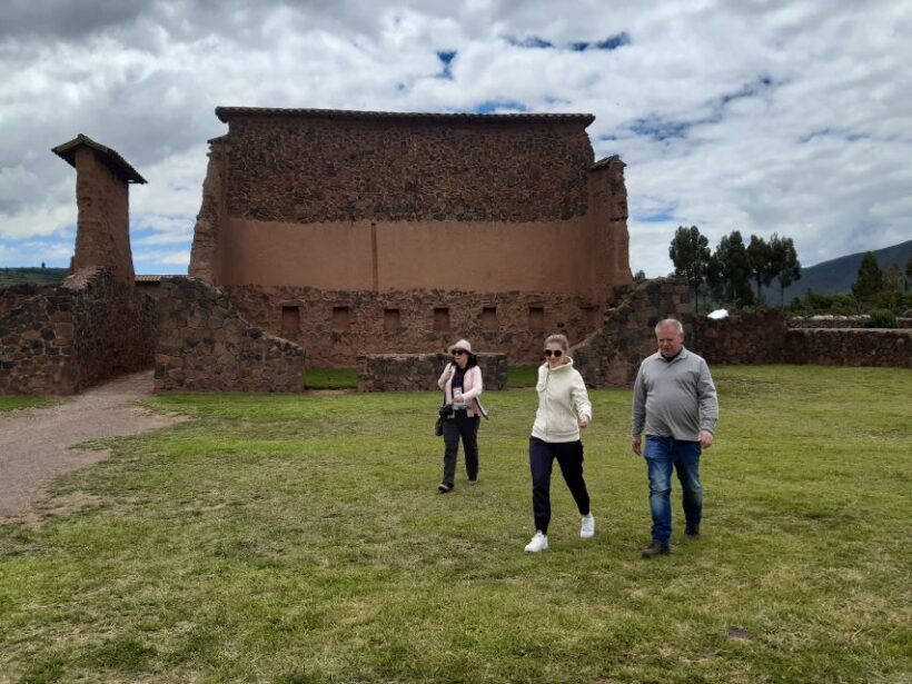 From Cusco: Lake Titicaca with a visit to Uros and Taquile - Key Points