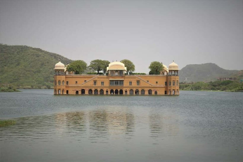 From Delhi: 2-Day Luxury Private Golden Triangle Tour - What the Tour Includes and What It Doesn’t