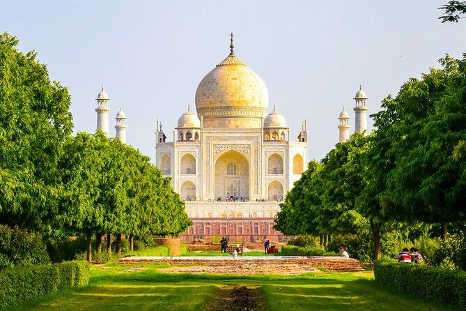 From Delhi: 2-Day Taj Mahal Sunrise Tour with Fatehpur Sikri - An In-Depth Look at the Tour