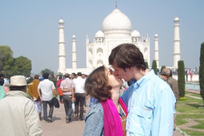 From Delhi: 2-Day Taj Mahal Sunrise Tour with Fatehpur Sikri - Transportation and Comfort