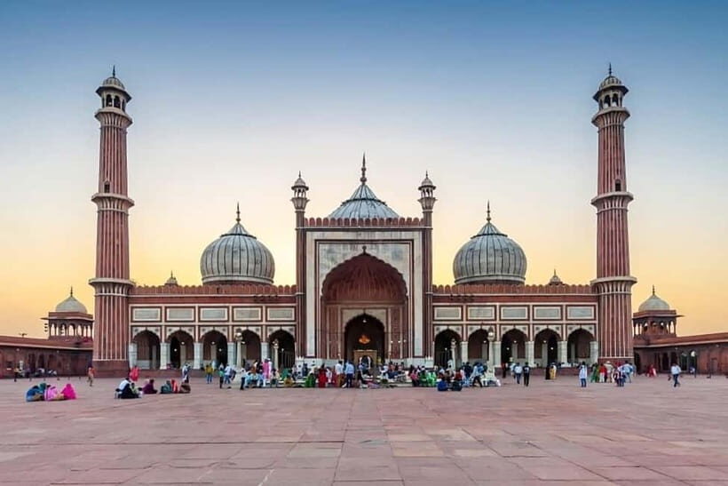 From Delhi Airport: Layover Guided Old & New Delhi Tour - Old Delhi Highlights