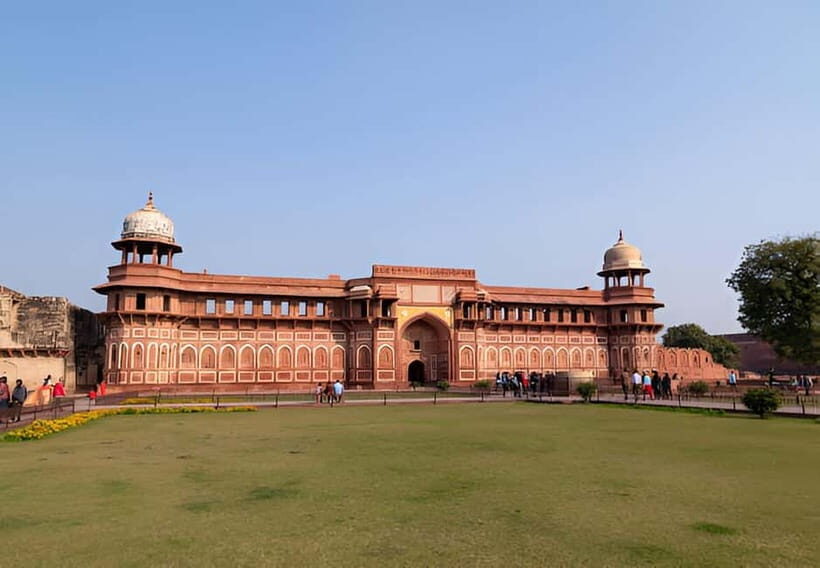 From Delhi Airport: Private Tajmahal Layover Day Trip by Car - Arriving in Agra: First Impressions and Planning