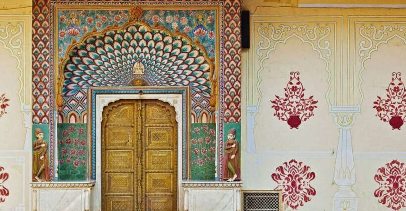 From Delhi: Jaipur Day Tour with Hotel Pickup by Car - Analyzing the Value & Experience