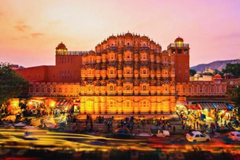 From Delhi: Jaipur Guided City Tour with Hotel Pickup - Key Points