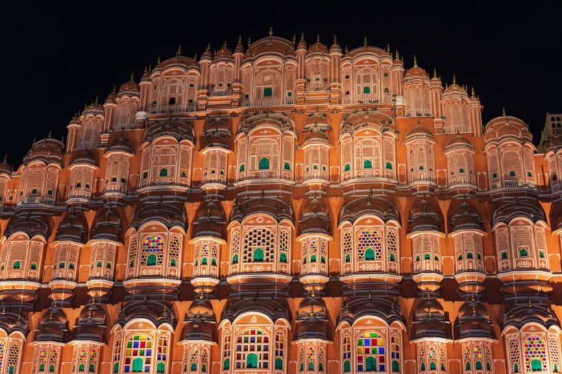 From Delhi: Jaipur Private Day Trip with Guide - Customization and Flexibility
