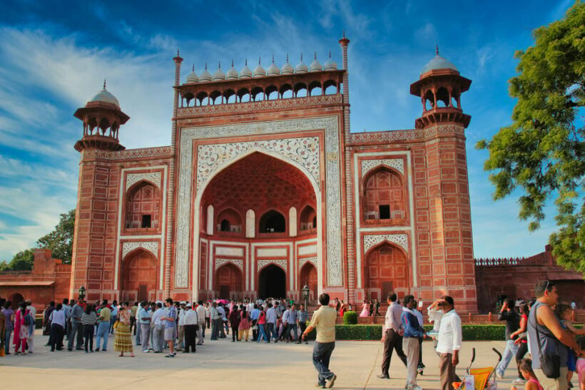 From Delhi: One Day Taj Mahal Tour with Mathura - Authenticity and Value