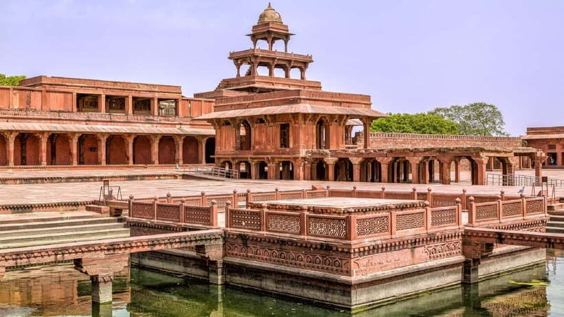From Delhi or Agra: Taj Mahal and Fatehpur Sikri Guided Tour - An In-Depth Look at What the Tour Offers