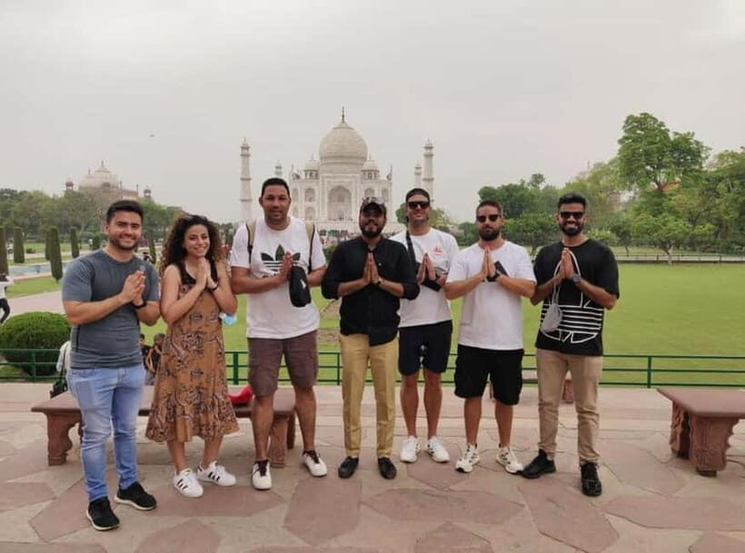 From Delhi: Private Taj Mahal, Agra Fort & Baby Taj Tour - Exploring Agra Fort