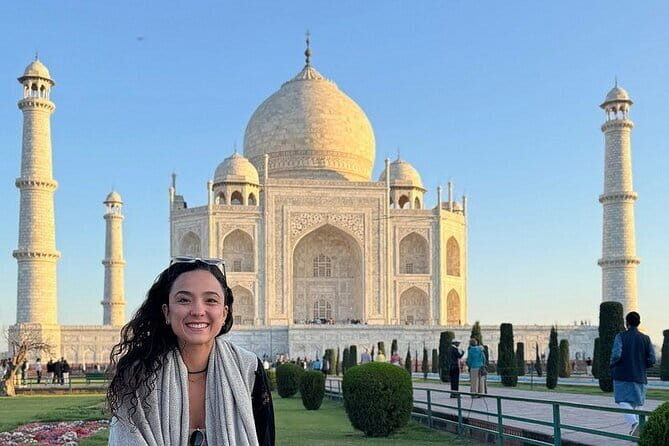 From Delhi Same Day Agra & Fatehpur Sikri Tour by Car - Exploring the Best of India in a Day: From Delhi to Agra & Fatehpur Sikri by Car
