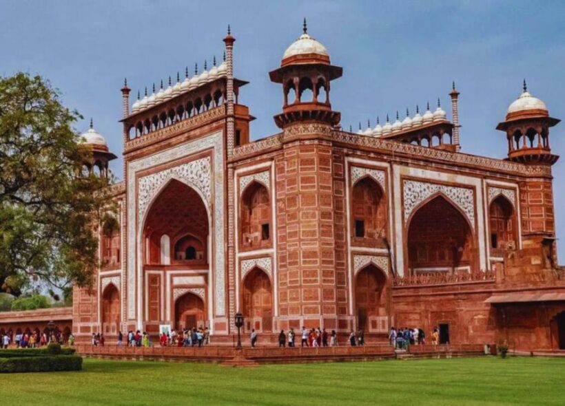 From Delhi: Same Day Taj Mahal, Agra Day Tour By Car - FAQs