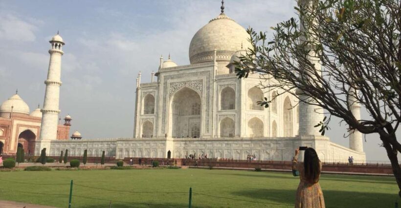 From Delhi: Same Day Taj Mahal Tour by Car with Chauffeur - Introduction to the Experience