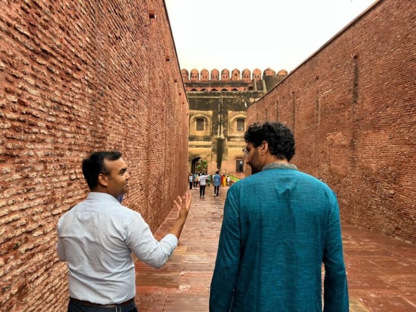 From Delhi: Same Day Taj Mahal Tour With Traditional Dress - Key Points