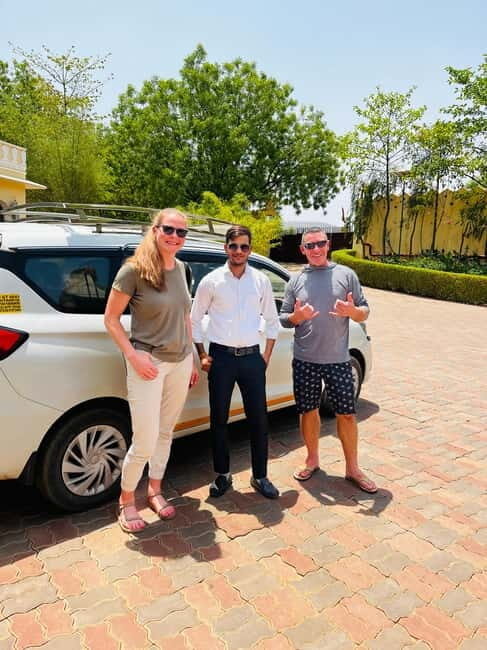 From Delhi: Taj Mahal & Agra City Tour with Fatehpur Sikri - Visiting the Taj Mahal: The Heart of the Tour