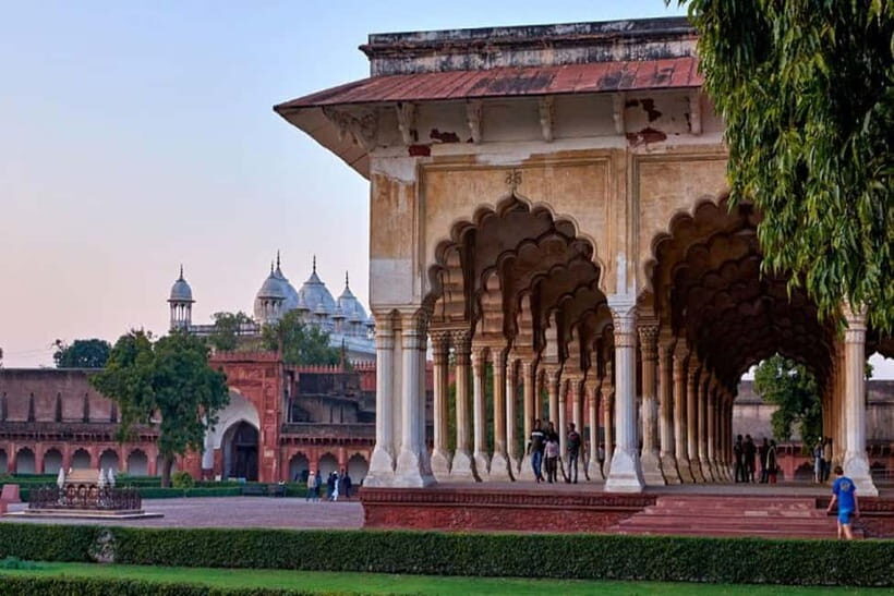 From Delhi: Taj Mahal & Agra Day Tour by Superfast Train - Lunch and Personal Touches