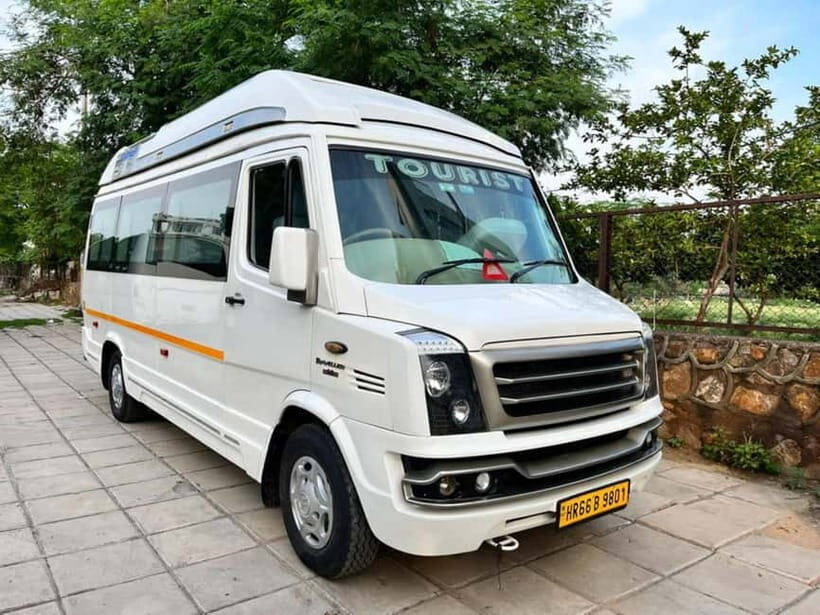 From Delhi: Taj Mahal, Agra Fort, & Baby Taj Private Tour - Discovering Agra Fort: Mughal Majesty