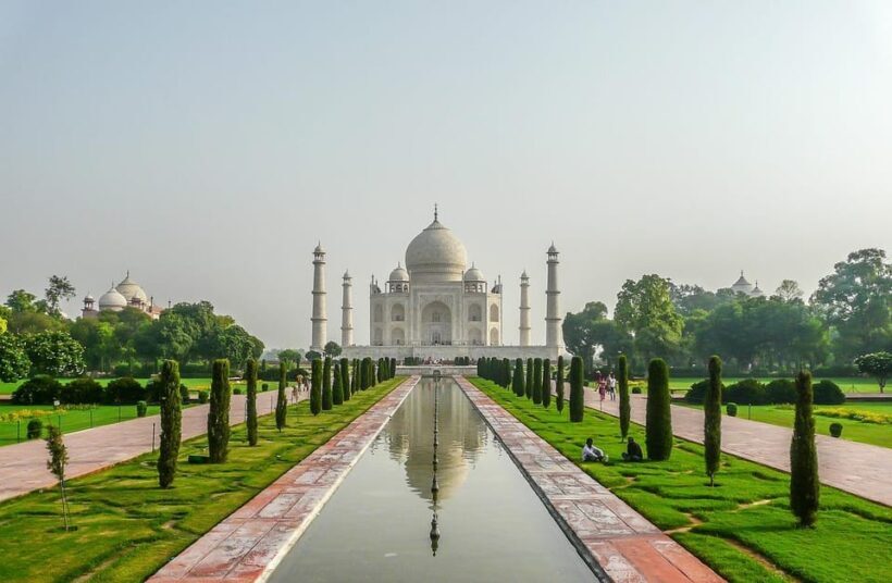 From Delhi: Taj Mahal, Agra Fort & Elephant Centre Tour - The Sum Up