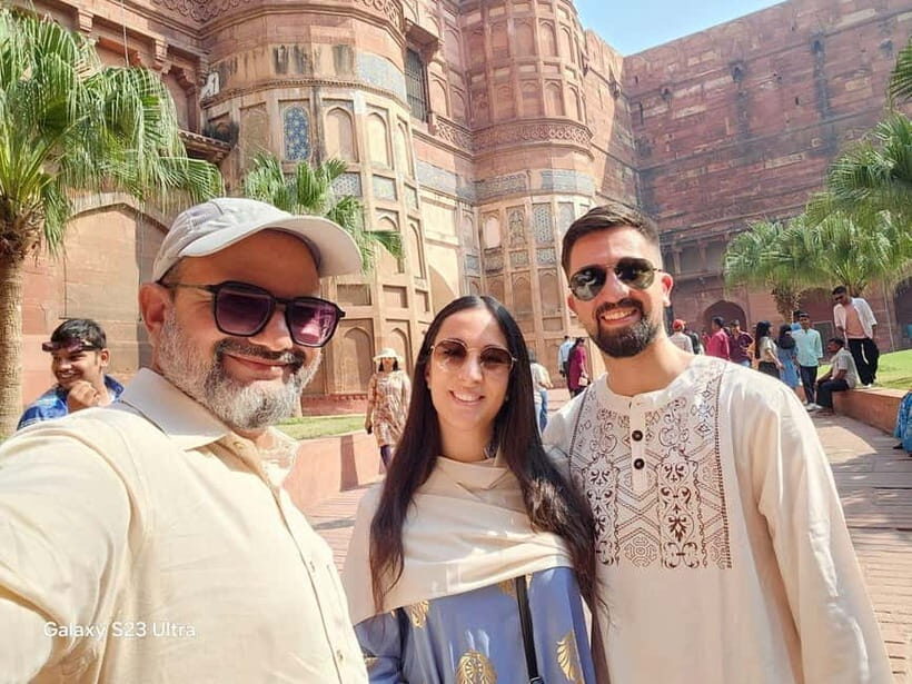 From Delhi: Taj Mahal & Agra Private Day Trip with Transfers - What to Expect on the Tour