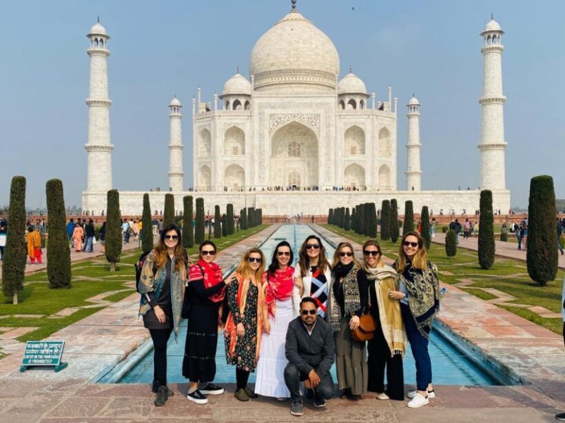 From Delhi: Taj Mahal & Agra Private Day Trip with Transfers - What We Noticed from the Reviews