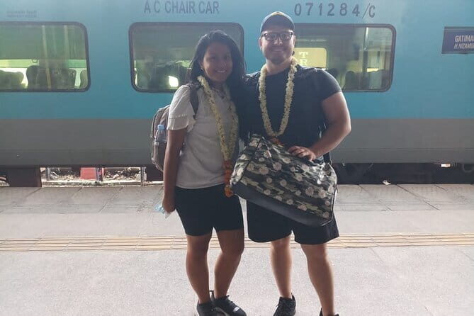 From Delhi: Taj Mahal Agra Tour by Gatimaan Express Train - Analyzing the Value
