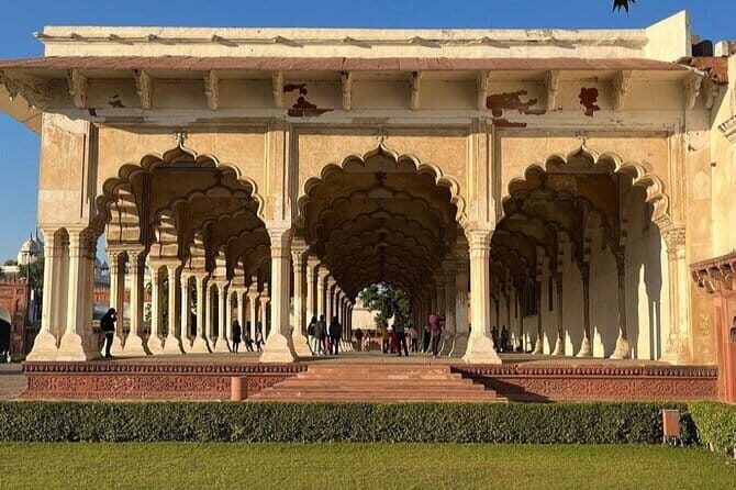 From Delhi: Taj Mahal and Agra Overnight Tour By Car - An Introduction to the Tour Experience