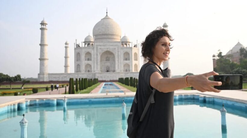 From Delhi: Taj Mahal Sunrise & Fatehpur Sikri Tour - Key Points