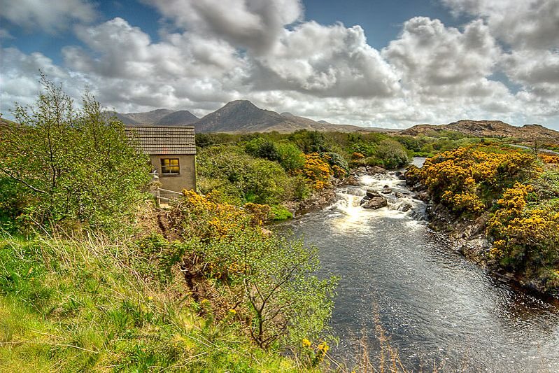 From Dublin: Connemara and Galway Full-Day Tour - Coastal Drive to Galway