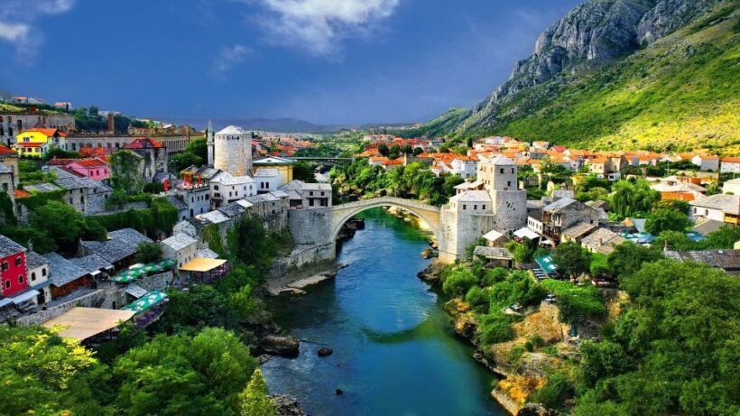 From Dubrovnik: 1-Way Tour to Sarajevo via Mostar and Konjic - An In-Depth Look at the Experience