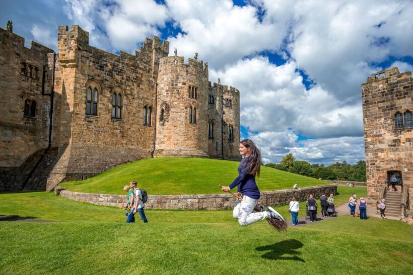 From Edinburgh: Day Trip to Bamburgh and Alnwick Castle - Authenticity and Overall Experience