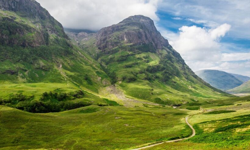 From Edinburgh: Loch Ness and Highlands Tour in Spanish - The Itinerary in Detail: What to Expect