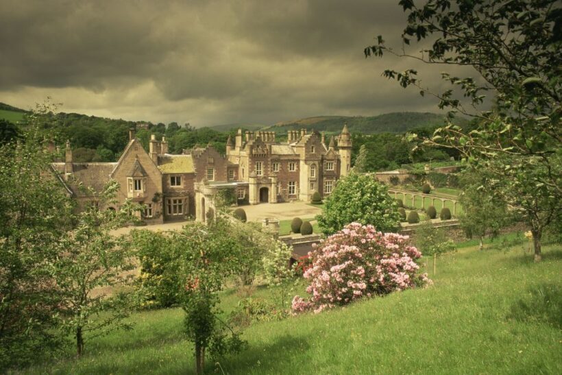 From Edinburgh: Scottish Borders Full-Day Private Tour - Key Points