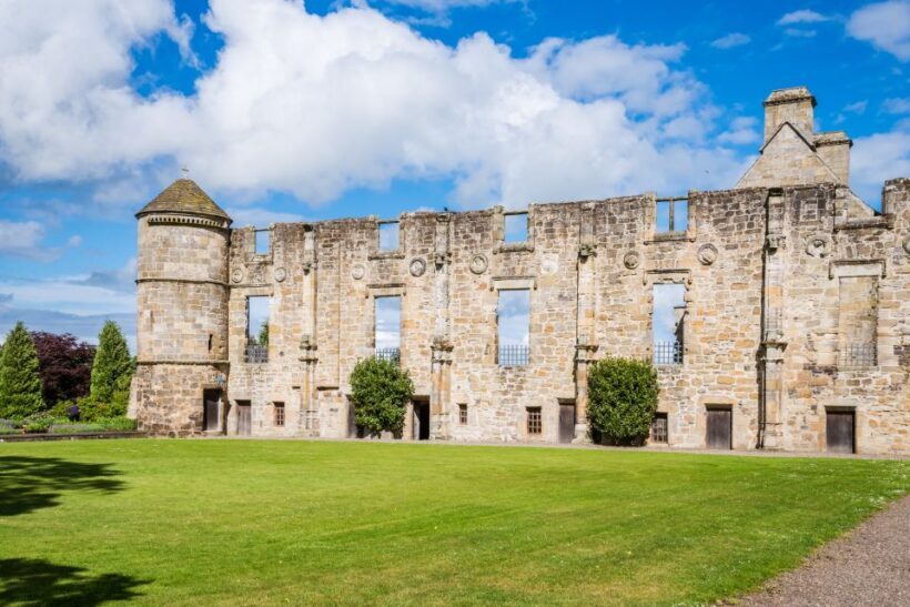From Edinburgh: St Andrews & Fife's Fishing Villages - Falkland and Its Royal Palace