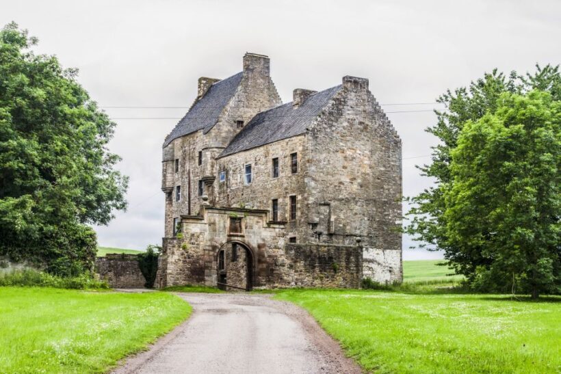 From Edinburgh: The Outlander Experience Guided Tour - Key Points