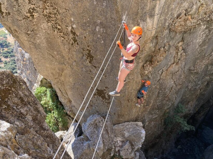 From Estepona: Vía Ferrata de Benalauria climbing tour - FAQ
