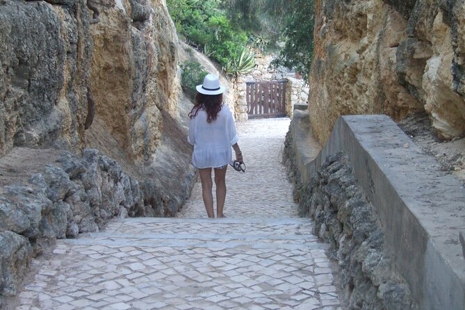 From Faro: 7 Valleys Hiking, Benagil Cave, & Snorkeling Tour - FAQ