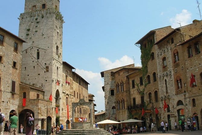 From Florence to Siena - San Gimignano & Pisa by private minivan - The Guide and Overall Experience