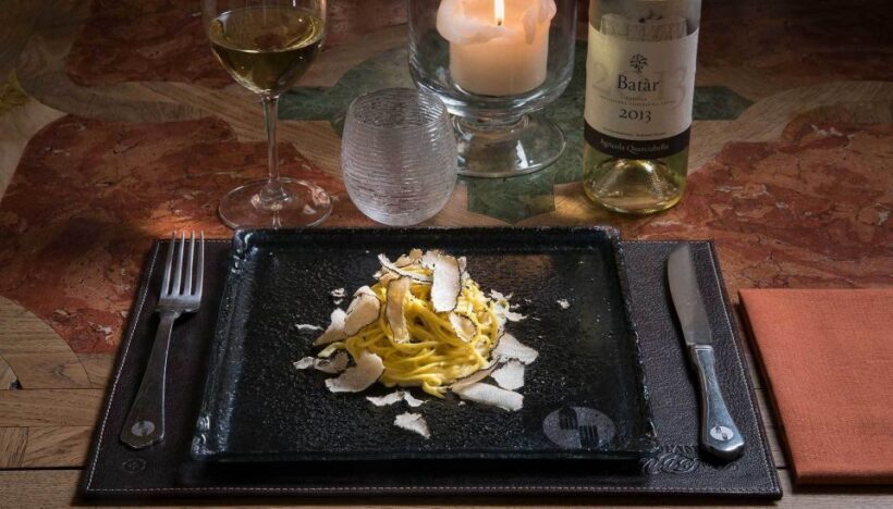 From Florence: Truffle Hunt and Lunch in the Countryside - Key Points