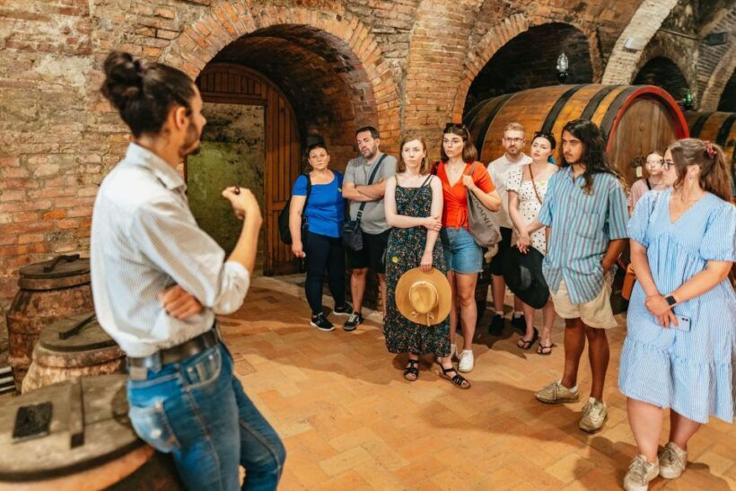 From Florence: Val D'Orcia Tour with Wine Tasting - Exploring the Val dOrcia: A Florence Day Trip Worthwhile