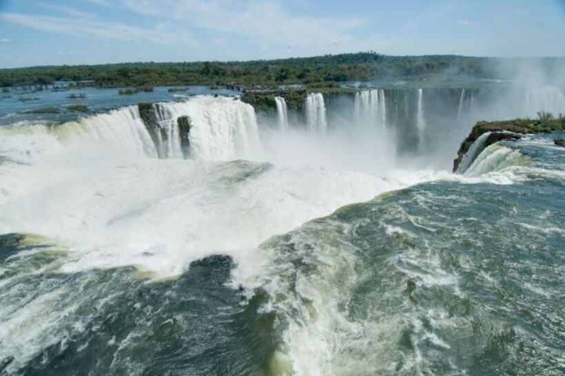 From Foz do Iguaçu: Argentinean Falls Tour with Pickup - Reviews in Context