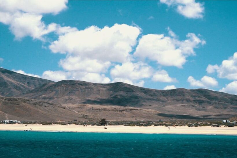 From Fuerteventura: Lanzarote Volcano and Wine Region Tour - An In-Depth Look at the Lanzarote from Fuerteventura Tour