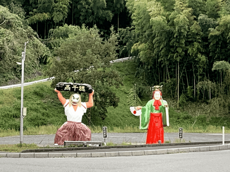 From Fukuoka: Mythical Takachiho Day Trip by PRIVATE Bus - Canoeing and Sightseeing at Takachiho Gorge
