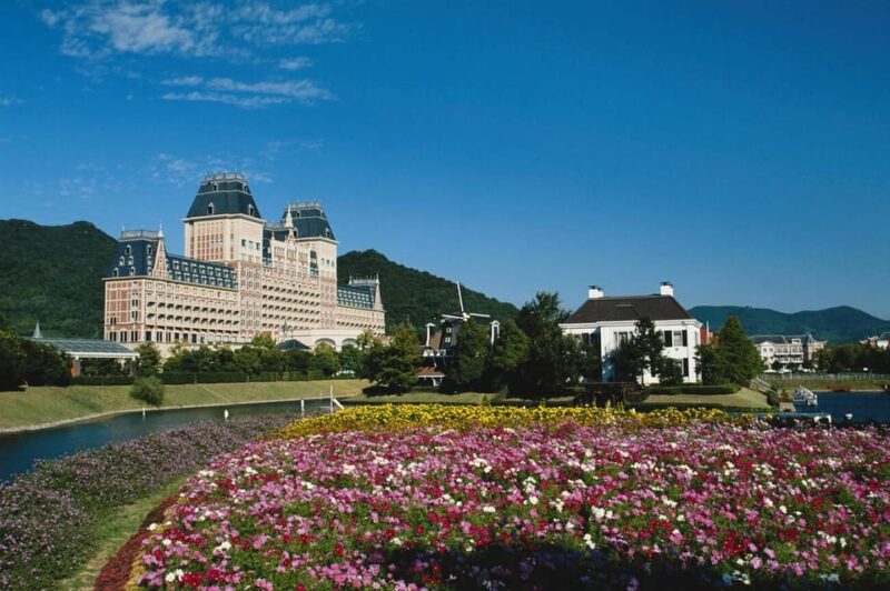 From Fukuoka: Private Day Trip to Huis Ten Bosch Theme Park - Key Points