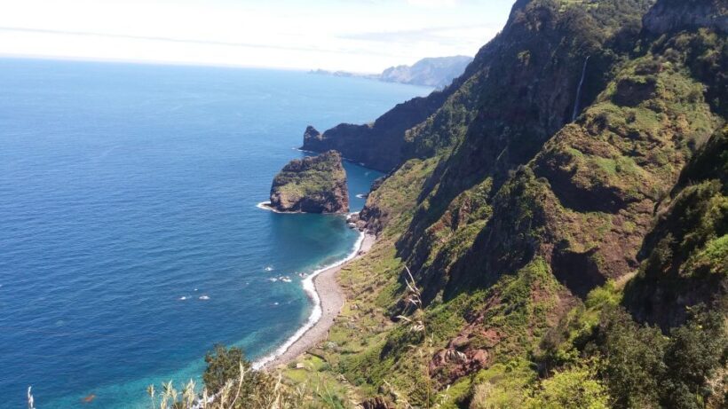 From Funchal: East Tour Madeira 4x4 Jipe Tour Santana Houses - The Itinerary Breakdown: Why It Works