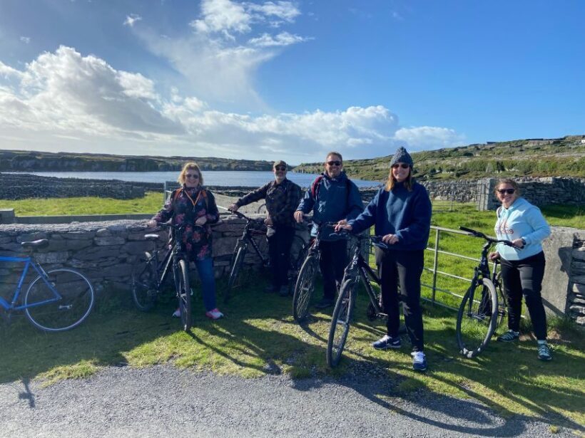From Galway: Day Trip to Inisheer with Bike or Bus Tour - Analyzing Value and Practicalities