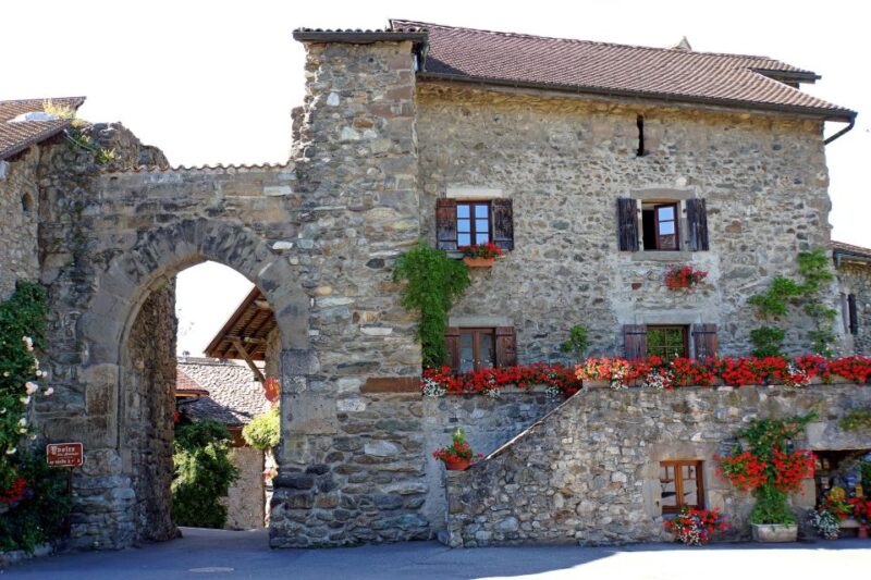 From Geneva: Day Tour to Chamonix & Yvoire Medieval Village - Transportation Details
