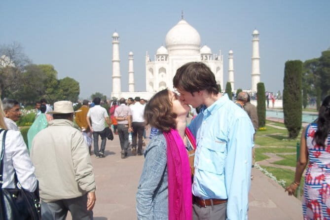 From Goa: Private Taj Mahal Tour By Flight (Ending in Delhi) - Exploring the Taj Mahal from Goa: A Practical and Authentic 2-Day Tour