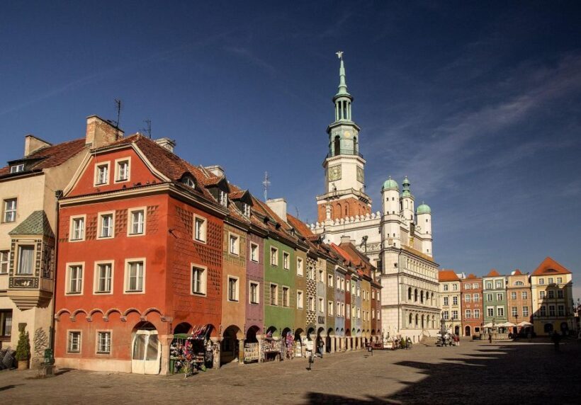 From Golden Age to Fall and Rebirth of Poland - Who Should Consider This Experience?