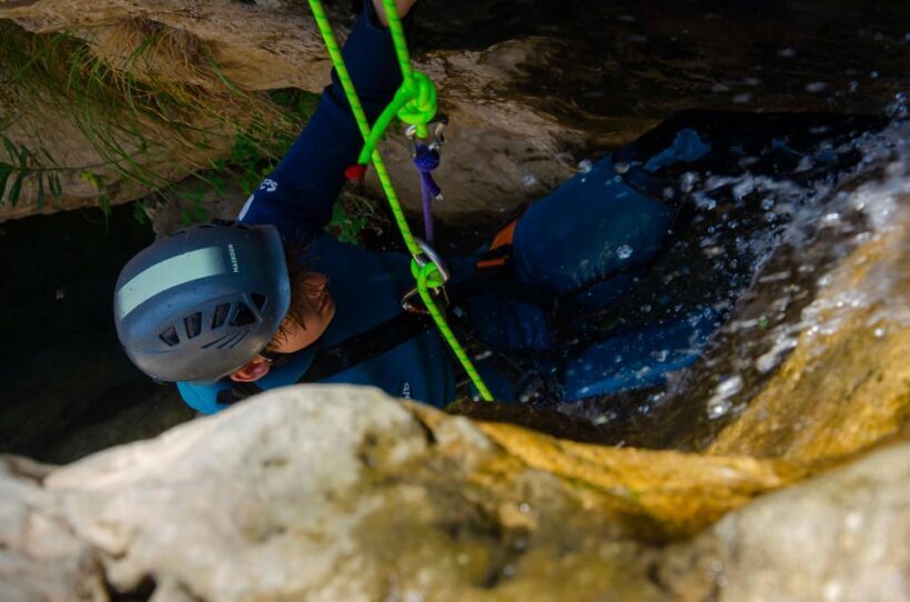 From Granada: Rio Verde Canyoning Tour with Lunch - Exploring the Rio Verde Canyoning Experience