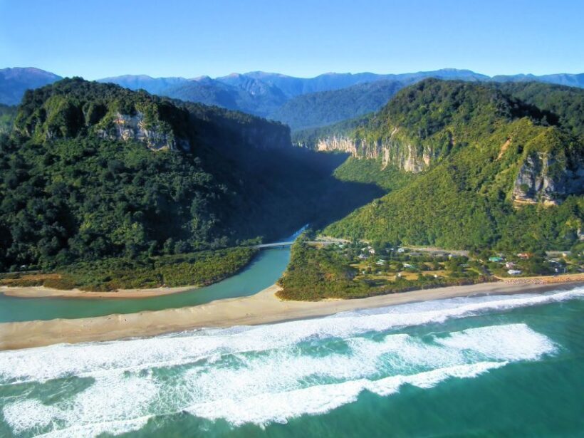 From Greymouth: Punakaiki Blowholes & Pancake Rocks Tour - An In-Depth Look at the Tour