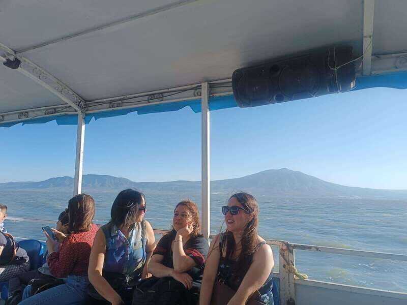 From Guadalajara to Chapala Lake: Funny and cultural tour - Frequently Asked Questions